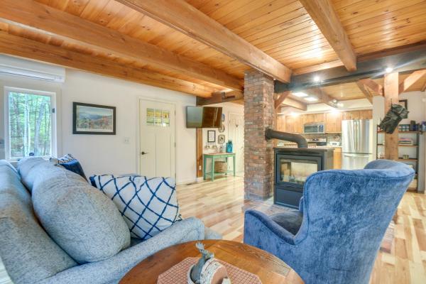 Hot Tub, Near Saco River! Summer Family Getaway - North Conway, NH