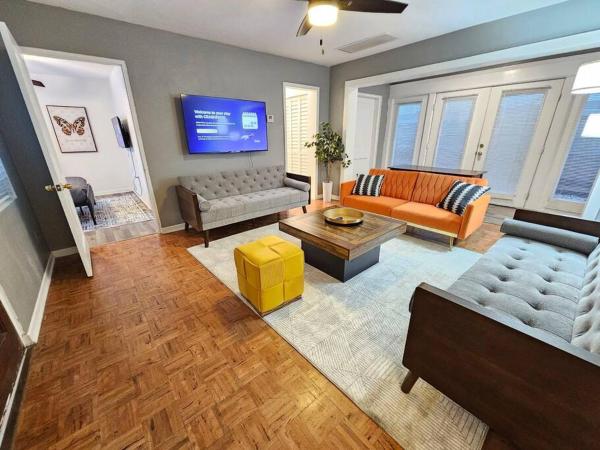 Foodie Lovers Walkable Mills50 - Sleeps 10 - Near Airport - Orlando