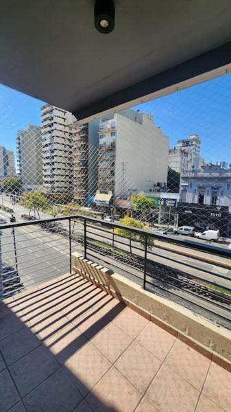 Departamento Muy Luminoso Renovado En Buenos Aires - San Martin, Argentina