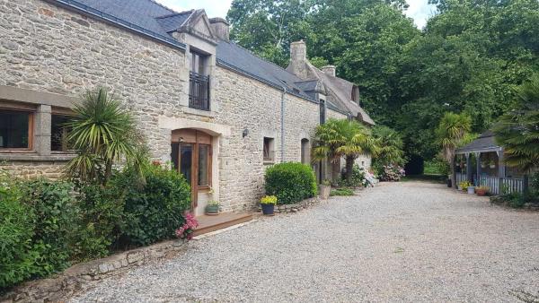 Bri56 - Bignan - L'ecurie - Les Forges