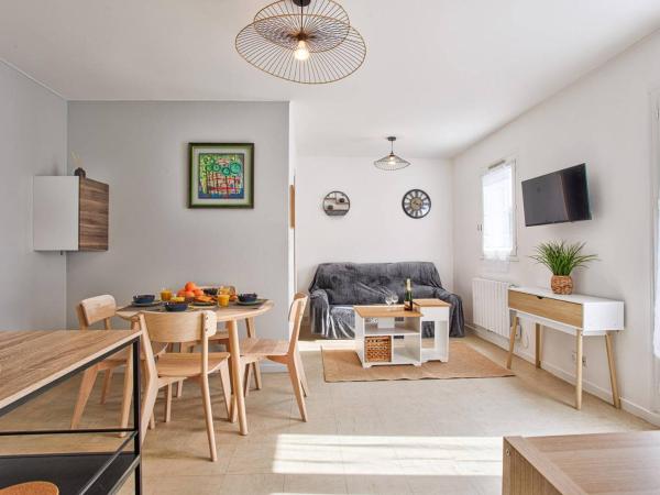 Joli 2p Avec Jardin Privé à Merville-franceville, Proche Plage Et Commerces - Fr-1-788-30 - Merville