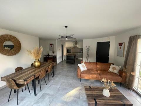 Charmante Maison Neuve - Niort