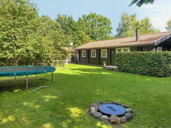 4 Person Holiday Home In Glesborg-by Traum - Denmark