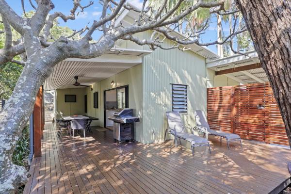 Blue House At Bigoon - North Stradbroke Island