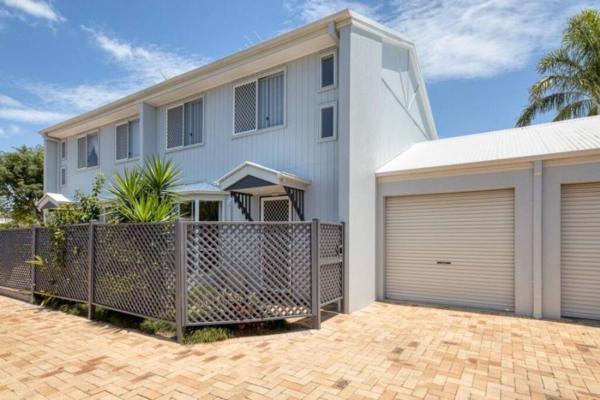 Rosella Rise! - Brisbane