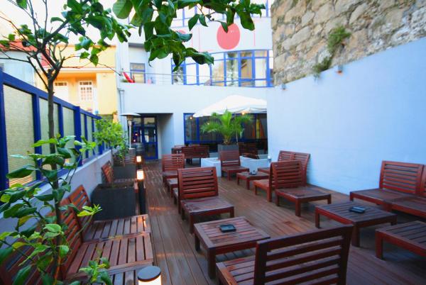 Pilot Design Hostel & Bar - Maia