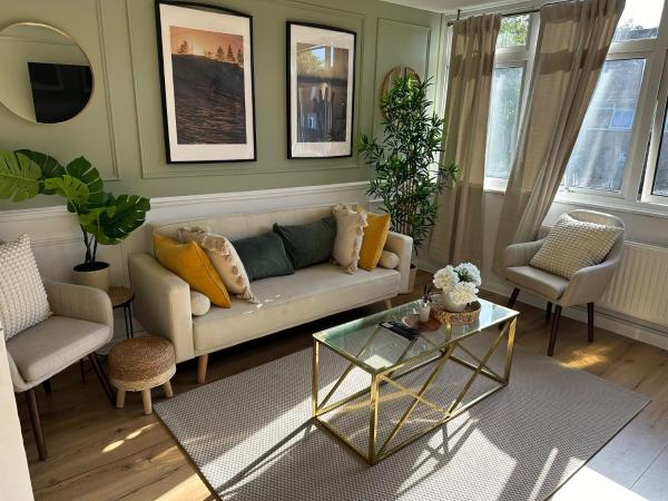 Grace House - 15 Minutes To Central London - Barking