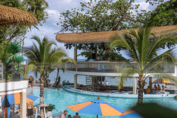 Arkbar Beach Club - Koh Samui