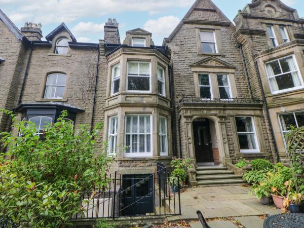 Spa House - Buxton