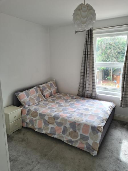 A Private & Beautiful Bedroom With Shared Bathroom In The Heart Of Bournemouth - Boscombe