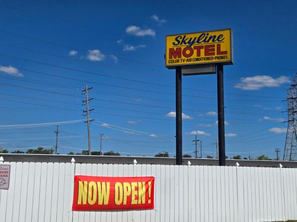 Skyline Motel -