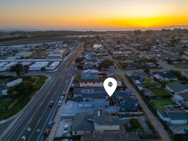 Sleeps 22 Two Houses Game Rooms - Pismo Beach, CA