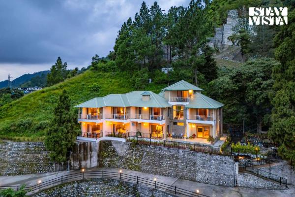 Stayvista At The Rasa Bungalow With Lake View, Wi-fi - Bhimtal