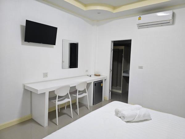 เอเวอร์เมย์ รีสอร์ท Evermay Resort - Laem Ngop