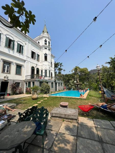 Castelo Dos Tucanos Host -