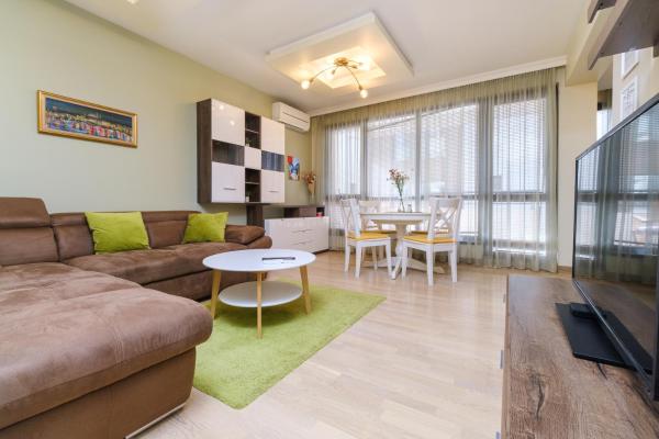Riverside 2-bedroom Apartment - Plovdiv