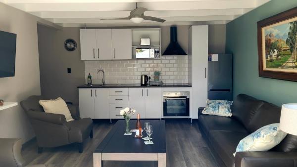 Cottage Of Eden - Kempton Park
