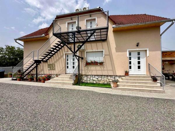 Nyugalom Szigete Apartmanok - Harkány