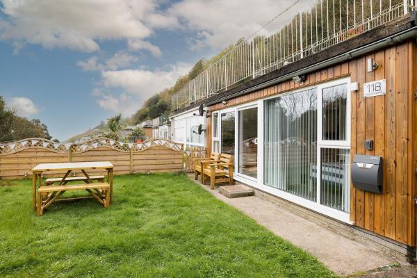 118 Sandyfeet Retreat - Looe
