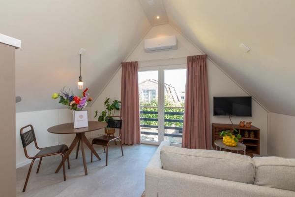 Welcome In - Appartement Bed By Al - Hoofdstraat 16 A Kortgene - Goes