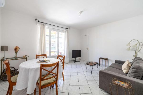 Le Connemarra Avec Balcon, Lumineux Et Calme à Côté Du Centre - Cannes