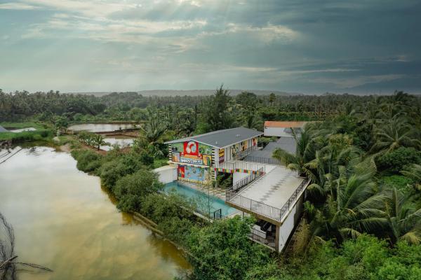 Downtown Arambol - The River Side Hostel - Maharashtra