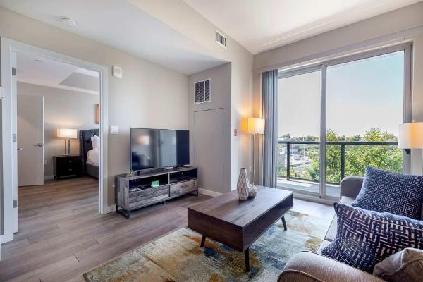 Modern Apt With Luxury Amenities - Stamford, CT