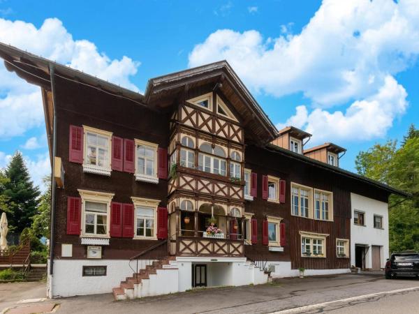 Chalet In Bregenzerwald Near Ski Slopes - Hittisau