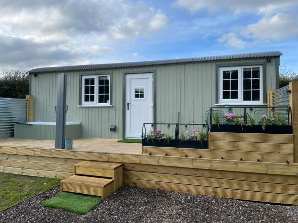The Swift, Shepherds Hut - Dunkeld, UK