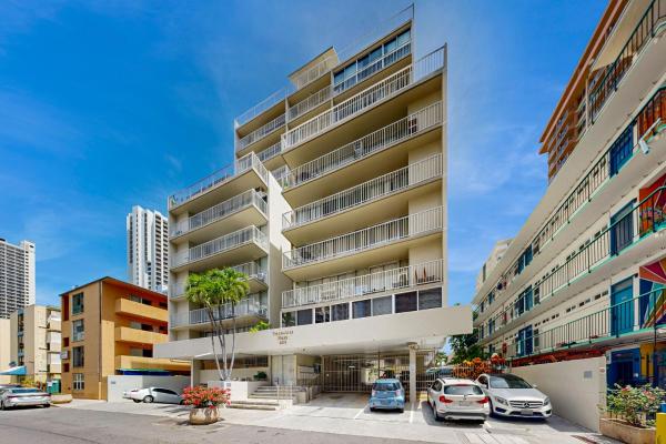 Tradewinds Plaza 906 - Kailua, HI
