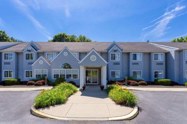 Microtel Inn & Suites By Wyndham Bethel/danbury