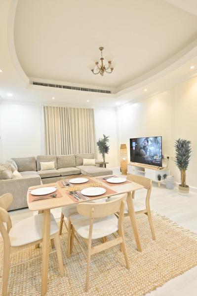 Rj's - Beautiful 3 Bedroom Apartment - Dammam