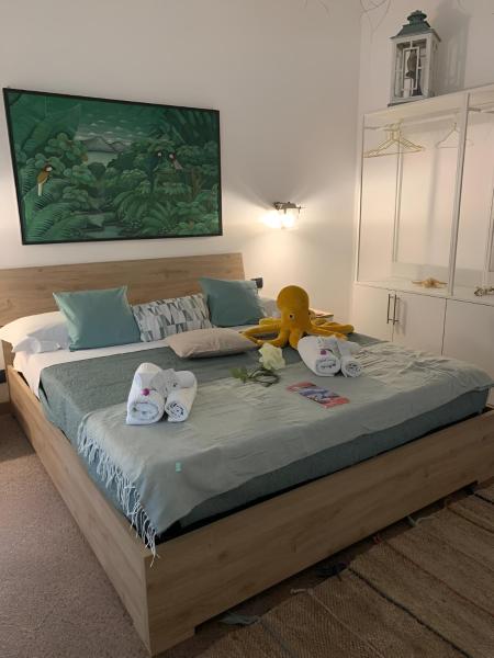 Colombo House E L'isola Che Non C'è - Genoa