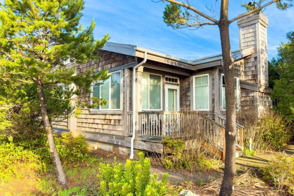 Valentine's House Mca#525 - Manzanita