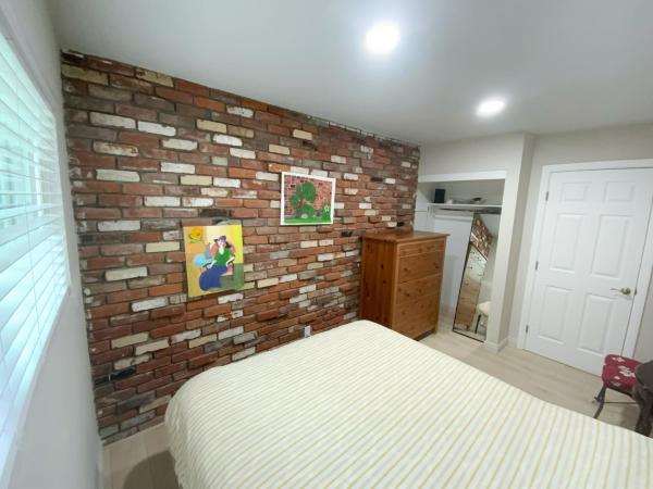 1 Bedroom In A Quiet Neighborhood Near The Main Street - Room C - Orange County, CA