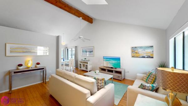 Beach Rd, 300ft To Beach Access & 500ft To Siesta Key Village, 2bdr - Florida