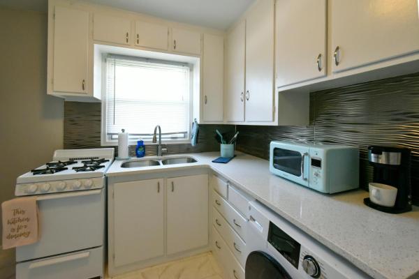 Leavenworth Apt 2 - Omaha, NE