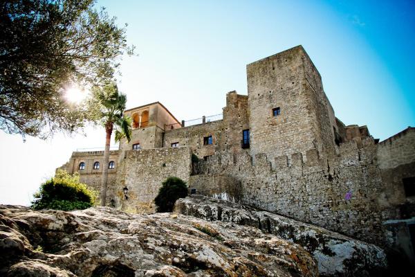 Hotel Tugasa Castillo De Castellar - Castellar de la Frontera