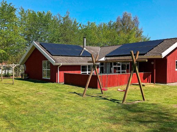 12 Person Holiday Home In Nordborg - Dinamarca