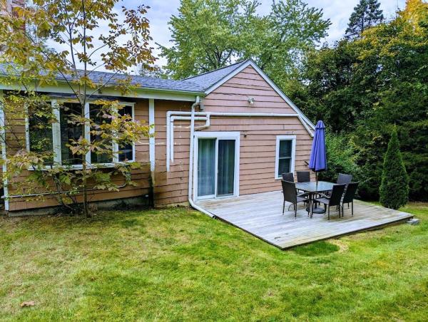 Spacious Two Bedroom Apartment - Sudbury, MA