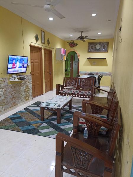 Husna Homestay Kota Harmoni Tanah Merah - Tanah Merah