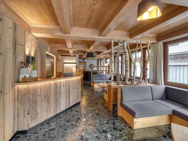 Apartment In Fügen Near Spieljochbahn - Zillertal