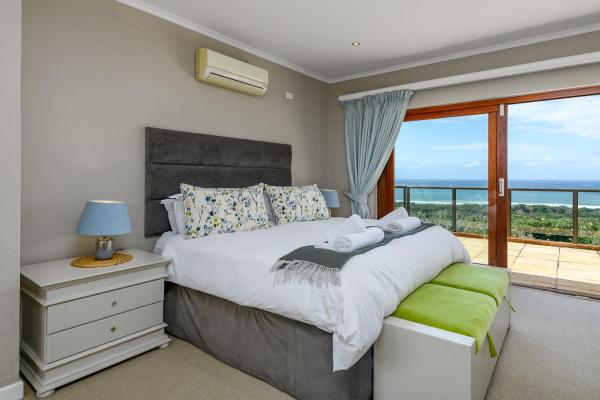 San Lameer Villa 14329 - 4 Bedroom Deluxe - 8 Pax - San Lameer Rental Agency - Southbroom