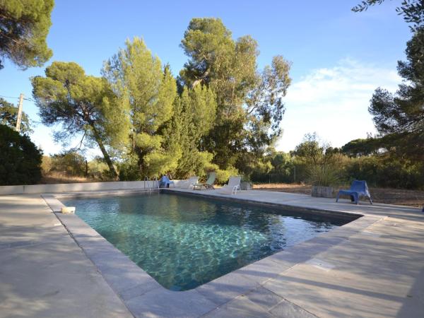 Flat In A Beautiful Building With Pool - Marseillan