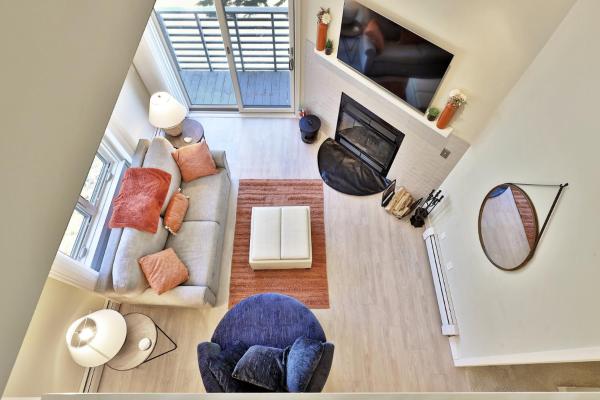 Gorgeous 2br, 2ba Woods Condo V5 - Pool, Hot Tub, Spa, Tennis, Gym - Killington, VT