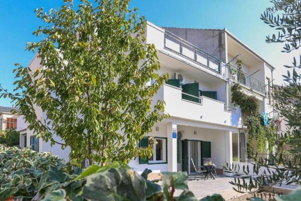 Apartments Slavko With Terrace : - Croatie
