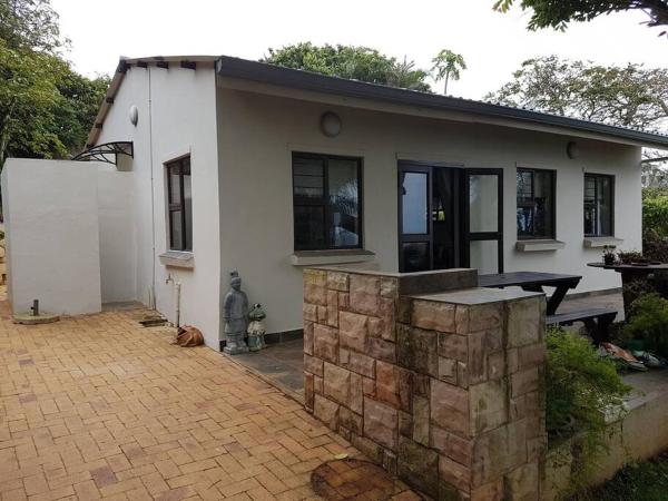 2 Bed Cottage With Sea Views And Lovely Gardens - Dolphin Coast