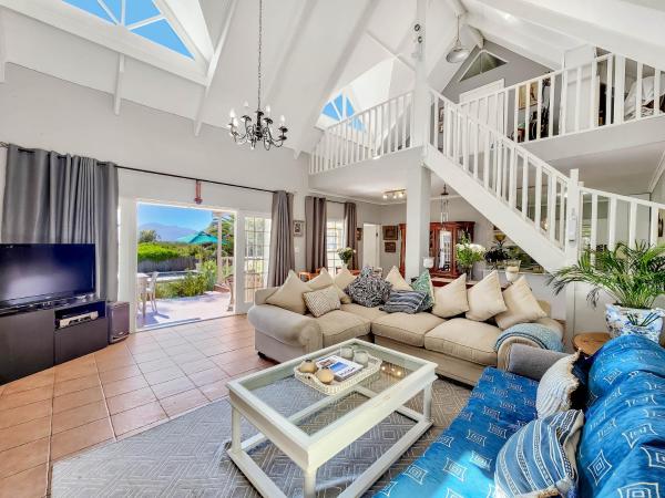 The Lake House - Cape Town