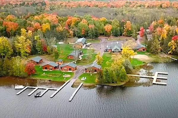 Lena's Northern Pines Resort - Wisconsin