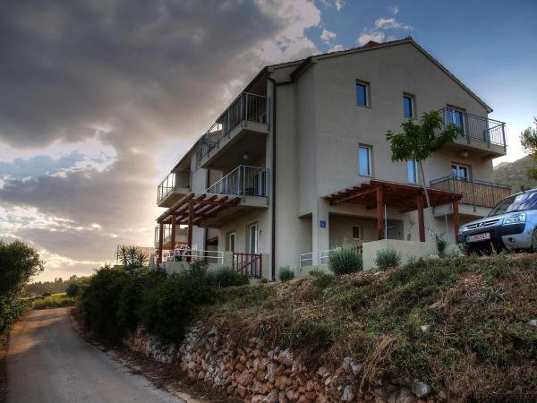 Apartment Jela - Jelsa